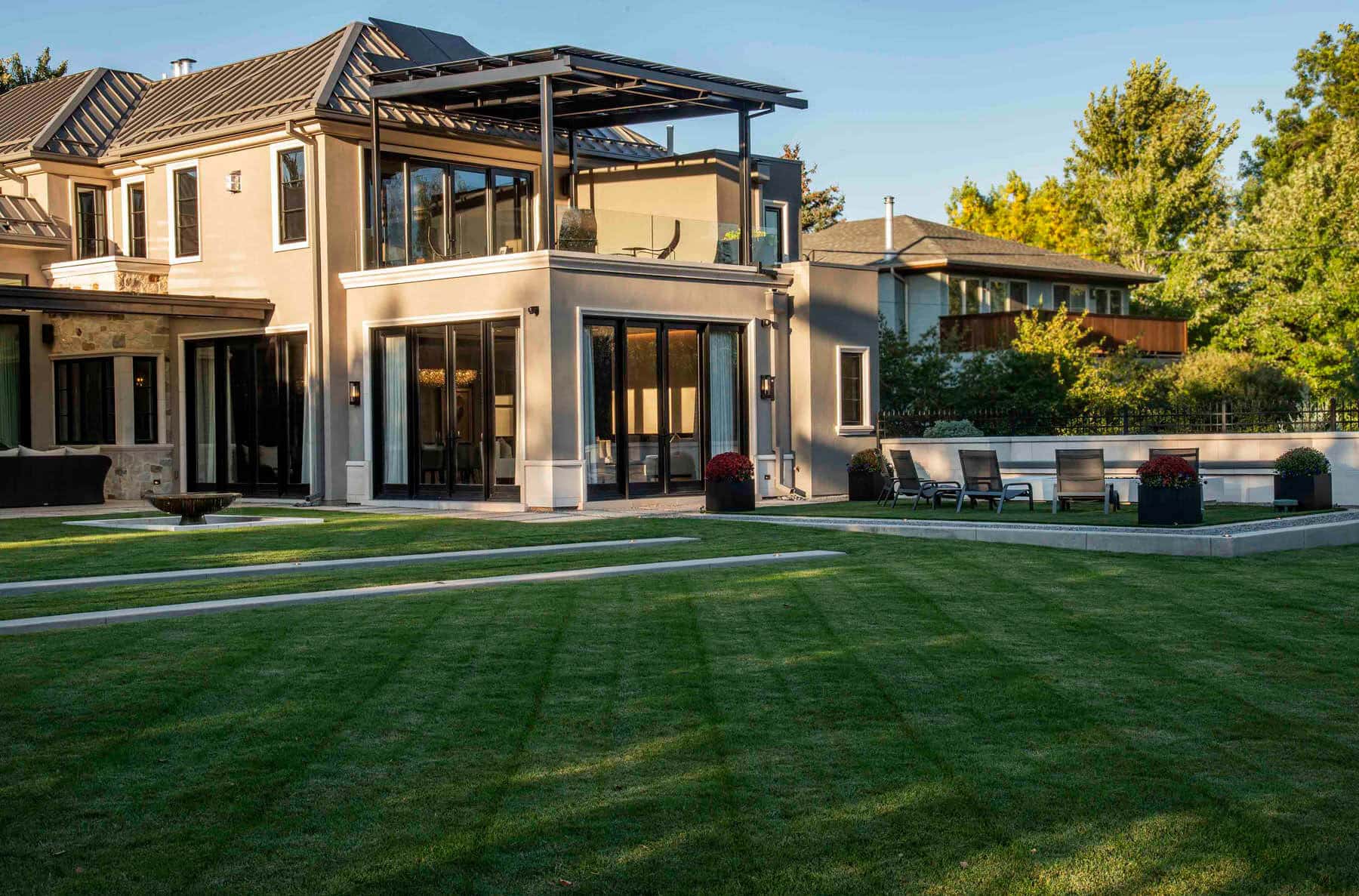 Manoir Moderne | Lifescape Colorado