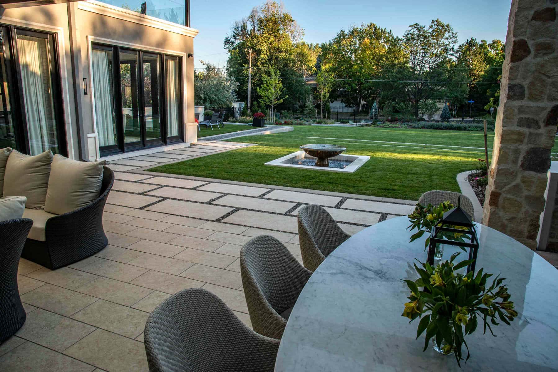 Manoir Moderne | Lifescape Colorado