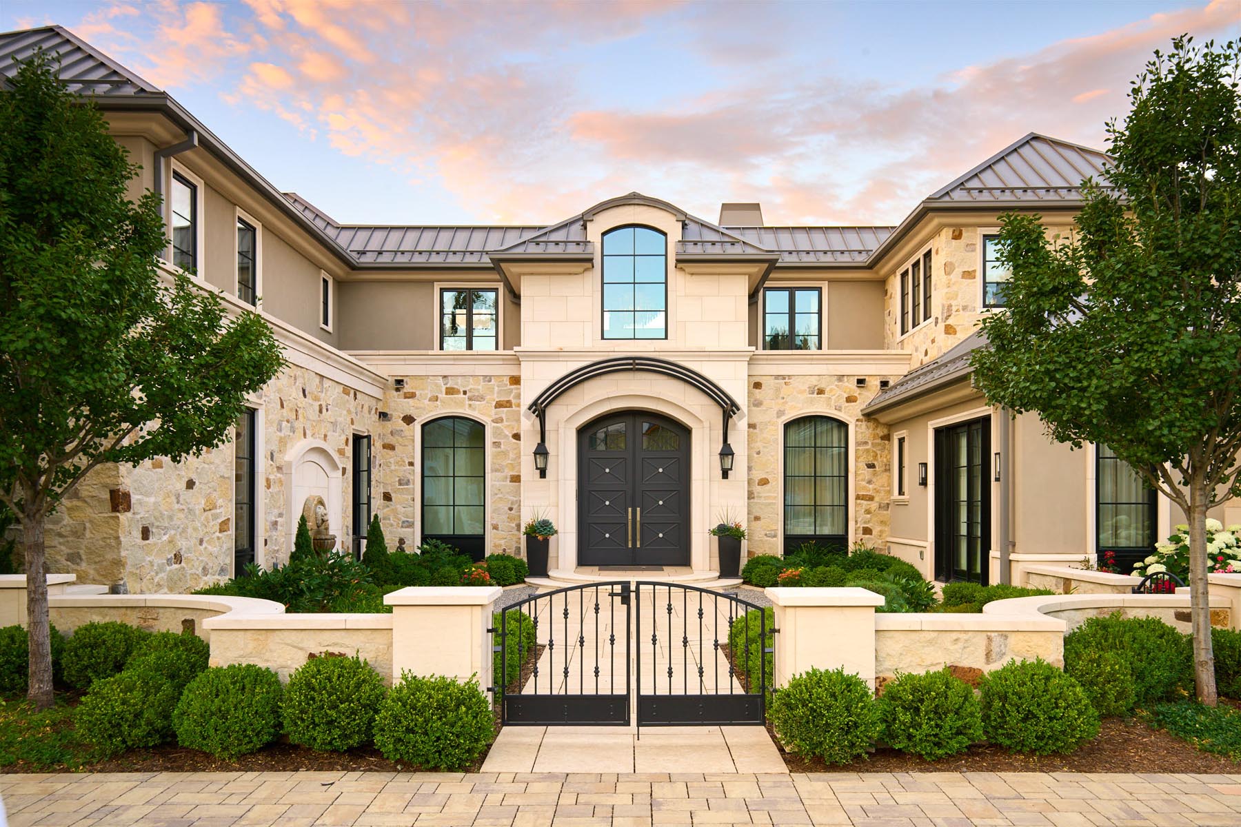 Manoir Moderne | Lifescape Colorado